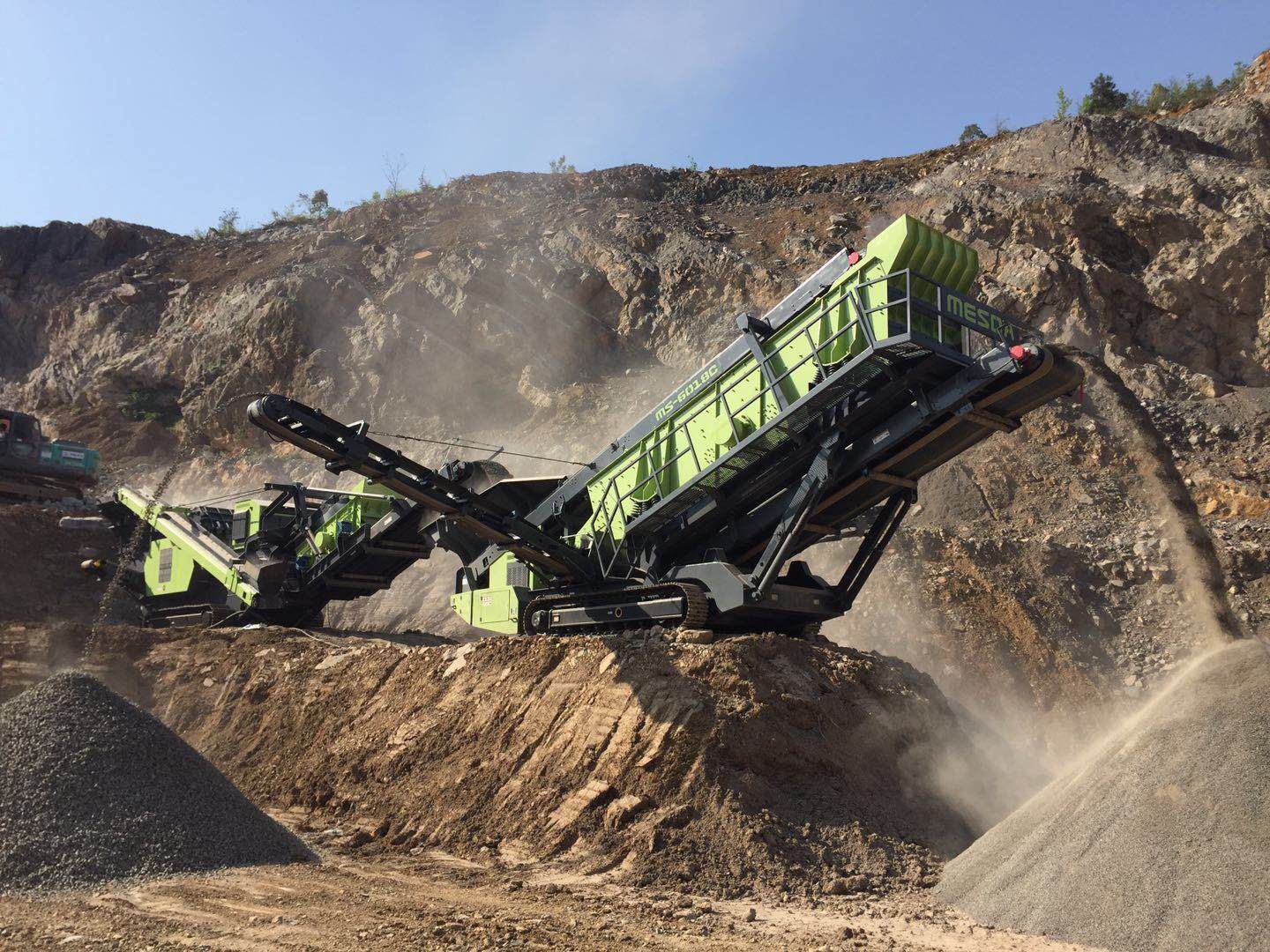 Mobile screener MS-6018C - The Best Mobile Crusher (MESDA)